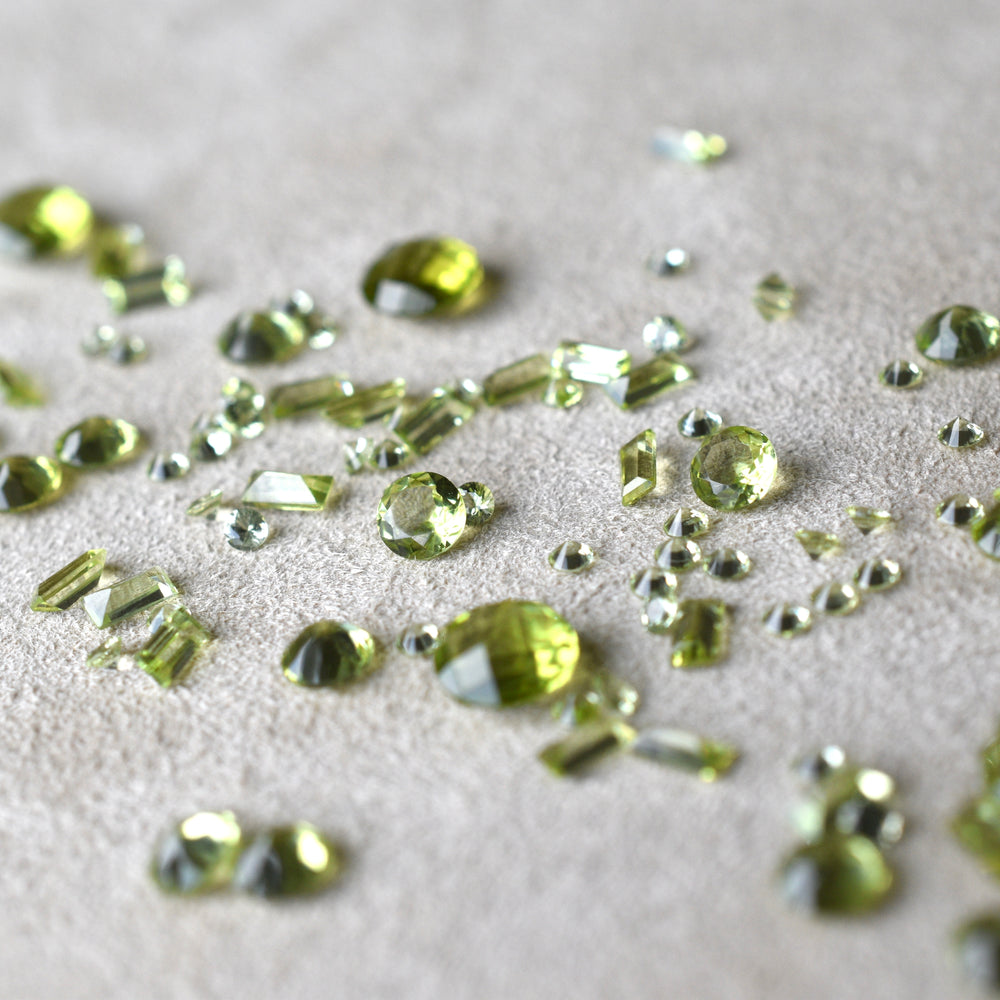 Home Blog Gemstones Peridot’s meaning, styling, and care
